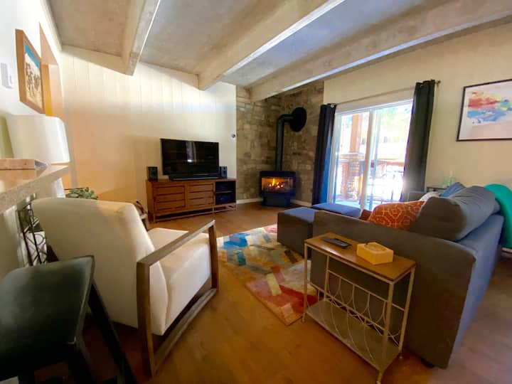 Walk To Resort, Trails & Shops From A Cozy Condo - Breckenridge, CO