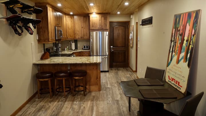 Ski-in/ski-out 1bed/1bath Apt, Steps From Gondola! - Vail, CO
