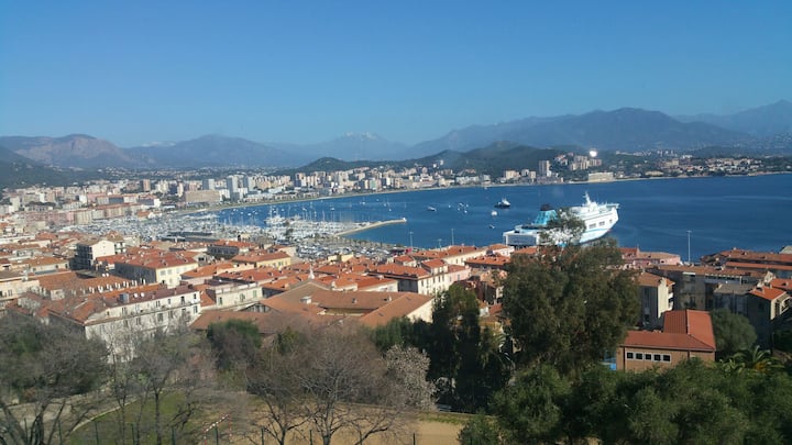 Chambre Avec Douche Petit Déjeuner - Ajaccio
