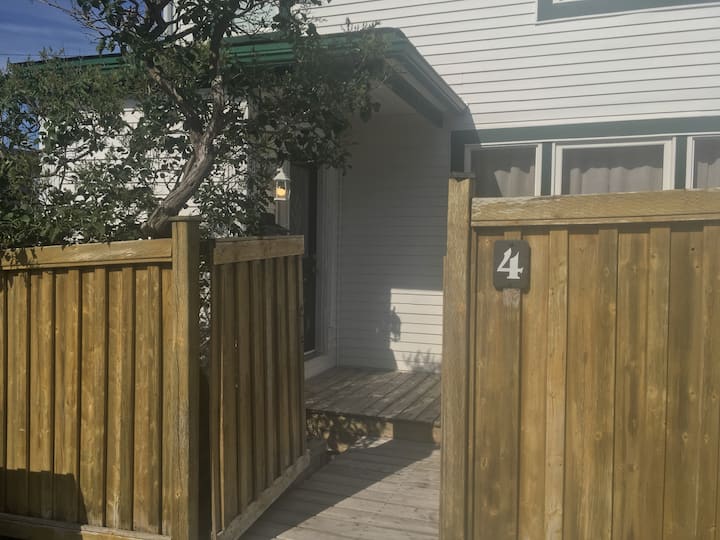 Cozy 3 Bedroom Home Centre City Walk To Downtown . - St. John's