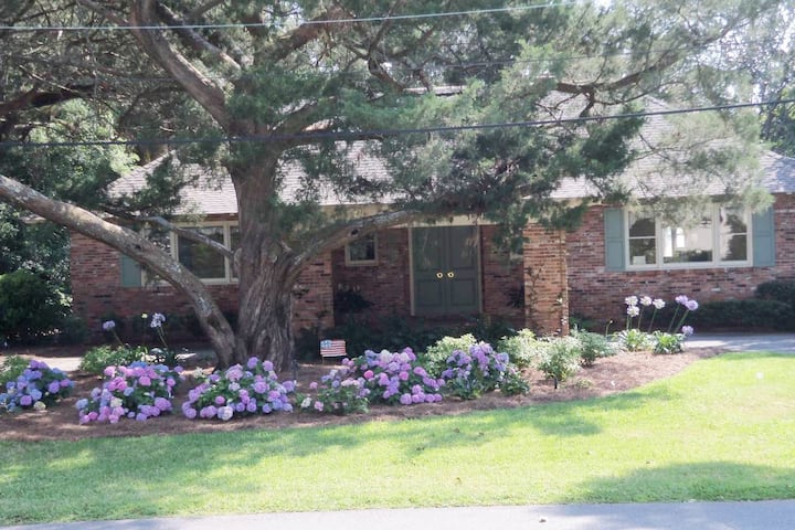 Best Location.only2 Blocks To Cloister&beach Club. - Brunswick, GA