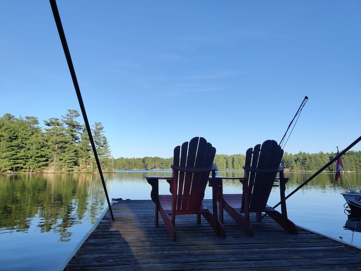 Waterfront Guest Cabin In Muskoka - Gravenhurst