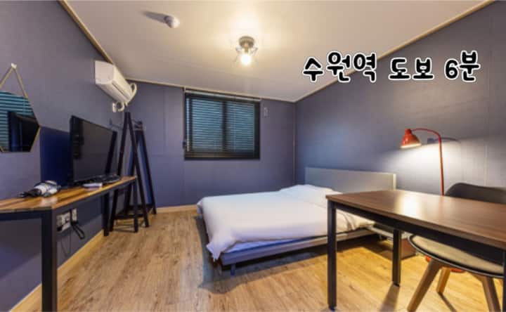 수원역 / 복층 스위트룸 / 퀸+슈퍼싱글 트윈베드 / 풀옵션 원룸형 레지던스 / - Suwon