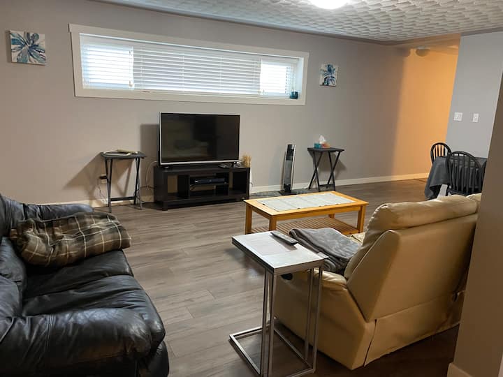 Bright, Clean & Spacious Suite! - Prince George