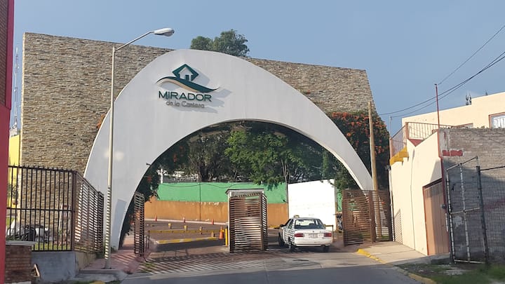 Casa En Morelia 8 Minutos Del Centro De La Ciudad - Morelia