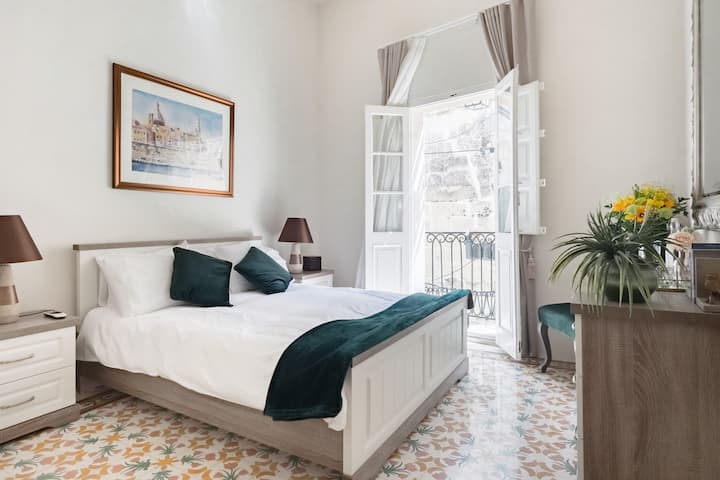 Charming Maltese Townhouse In The Heart Of Rabat - Málta