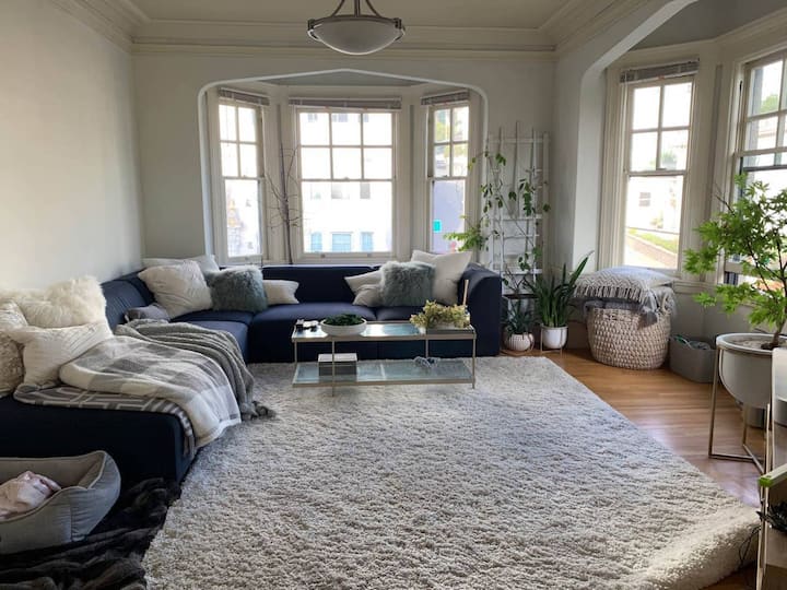 Cozy King Bedroom & Bath In Pacific Heights - San Francisco, CA