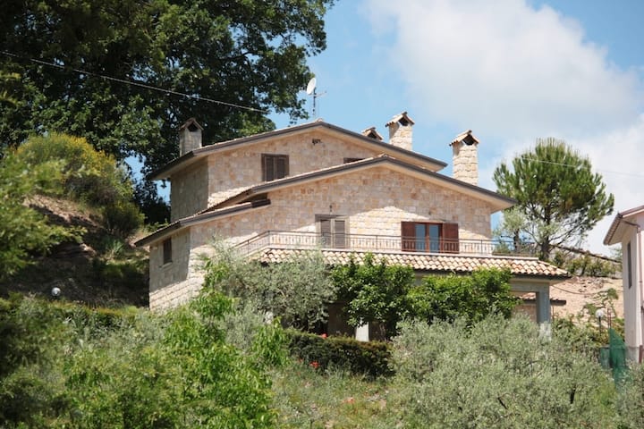 Conventovecchio-borgo Rurale Con Case Indipendenti - Miranda
