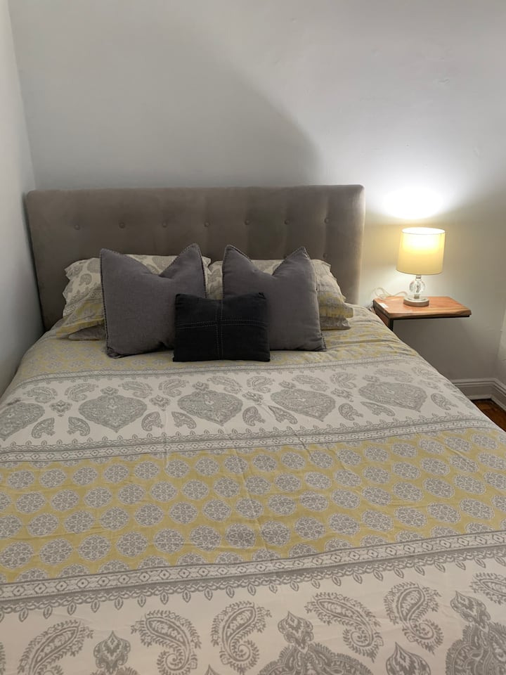 Cozy Manhattan Studio - New York City