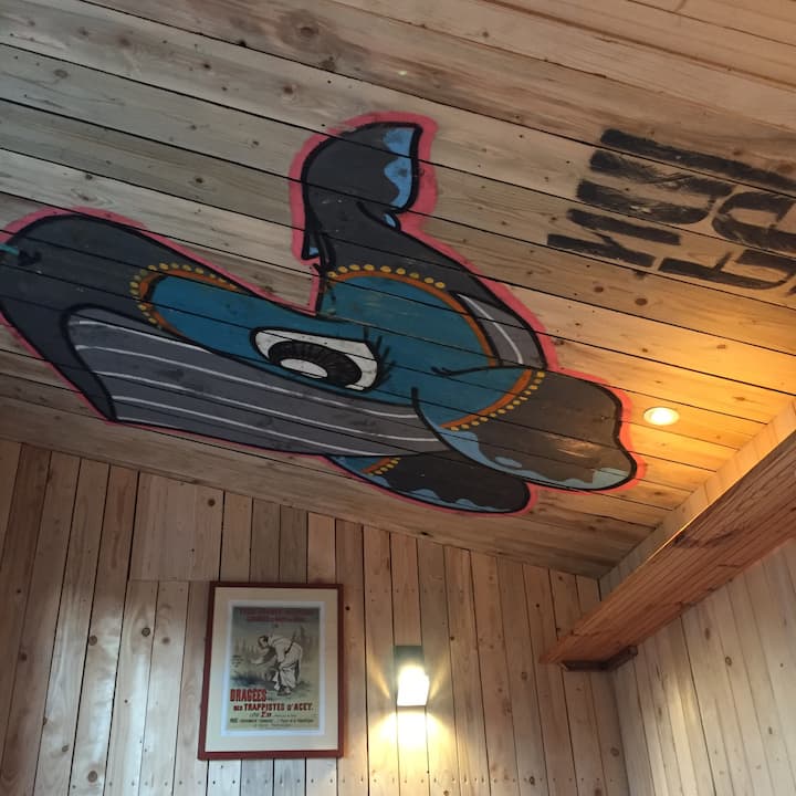 Studettethe Whale Shelter : Chaud Et Original - La Rochelle