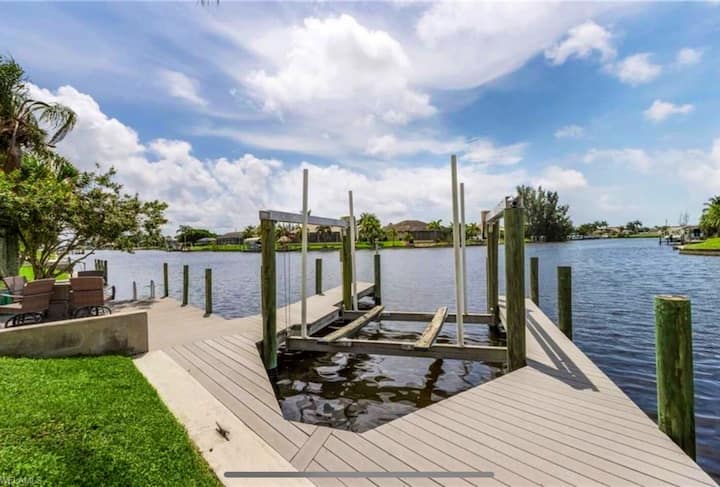 Intersecting Canal Waterfront Home W/ Heated Pool - Cape Coral, FL