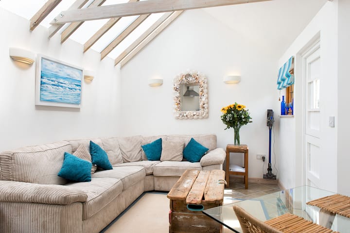 Atlantic Cottages - Oyster Cottage - Bude