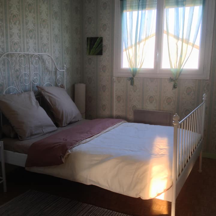 Chambre Privée à 2,4 Km De La Gare De La Gare - Saint-Pierre-des-Corps