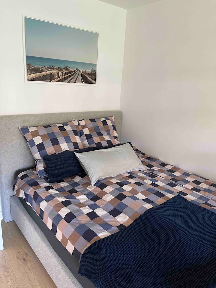 Zentrales Und Modernes Apartment - Düsseldorf