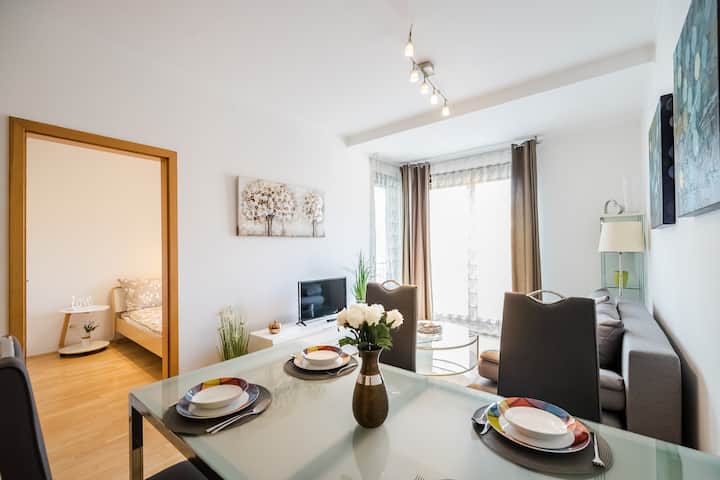 Sunny&quiet*amazing*freeparking*downtown*ac*lovely - Budapest