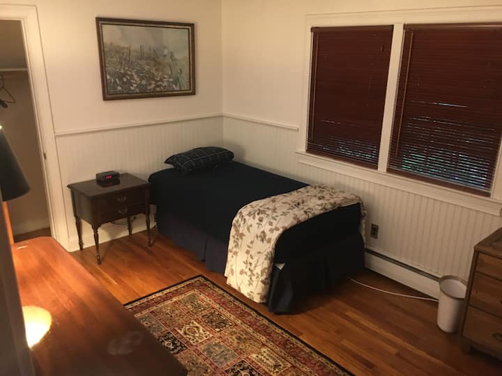 North Stamford House Share Opportunity - Stamford, CT