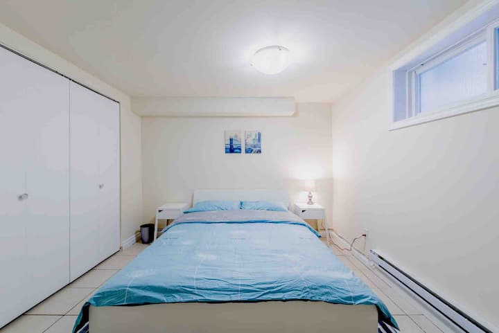 Uofc/sait/cozy Home/free Parking/crowchild Trail - Calgary