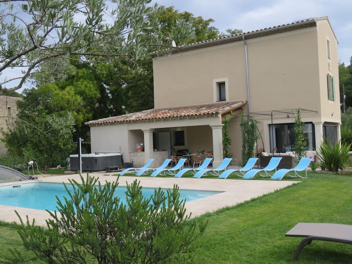 Le Clos Saint Vincent, Le Luxe Pour 12 Personnes - Sommières