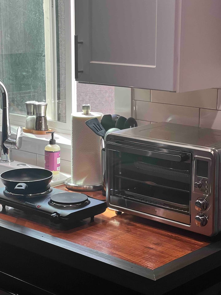 West Seattle Guest Studio - Seattle, WA