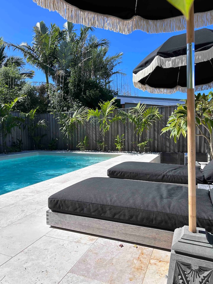 Beach House | Pool | Ducted Aircon | - Forster