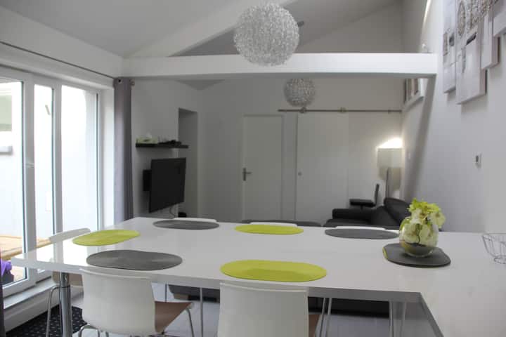 Appart Classé 3* 60m2, Rez De Chaussée Et Terrasse - Lac Chambon
