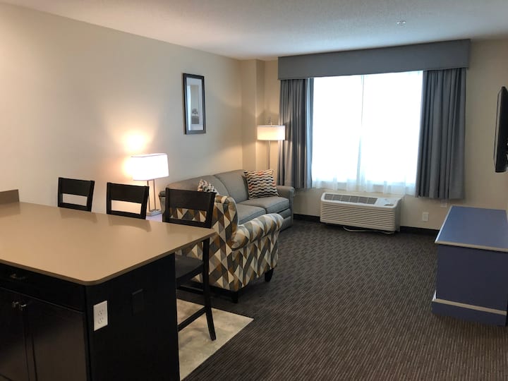 1 Br Suite - Independence Stay Of Marinette Rm 113 - Door County, WI