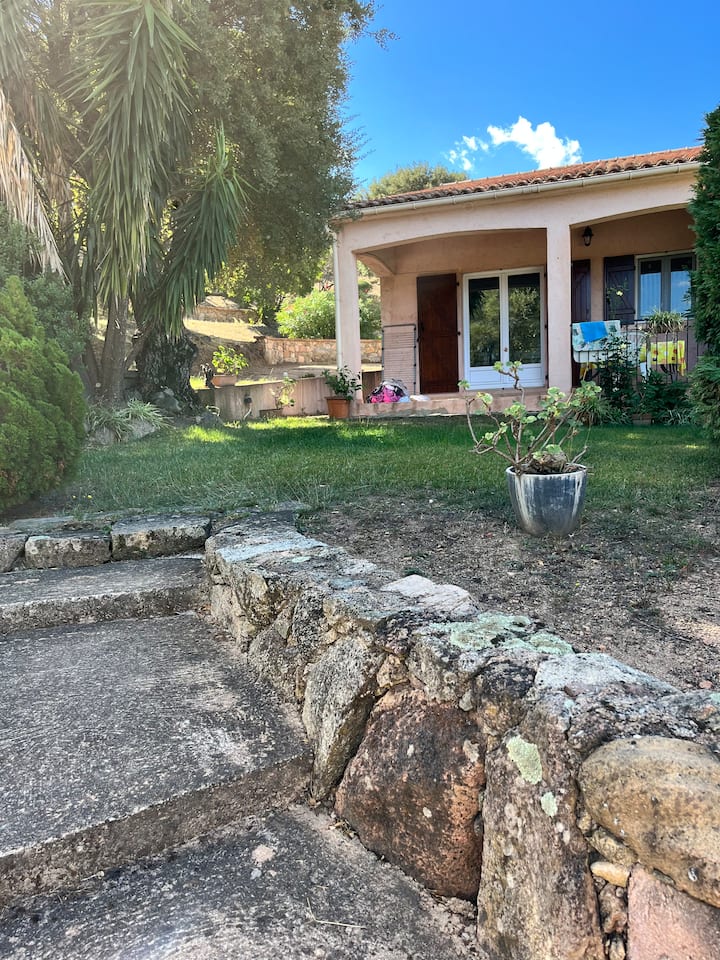 Villa  F3 A Pinarello, Piscine à Partager - Sainte-Lucie de Porto-Vecchio