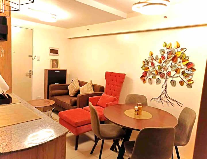 Brand New Cozy 2 Bedroom Condo / Ortigas - Pasig