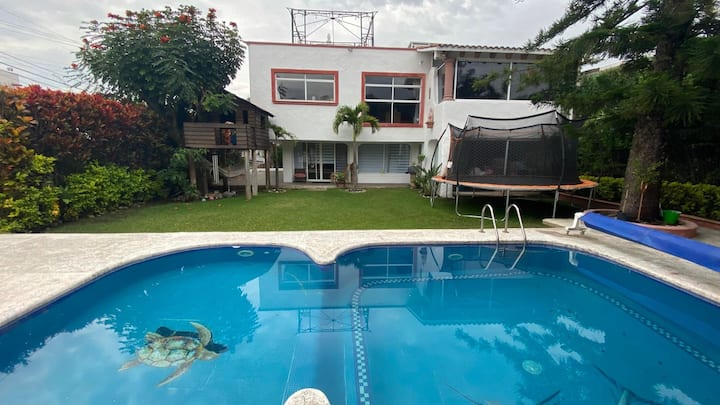 Casa Solario! Impecable!  Cuernavaca 16 Huéspedes. - Cuernavaca