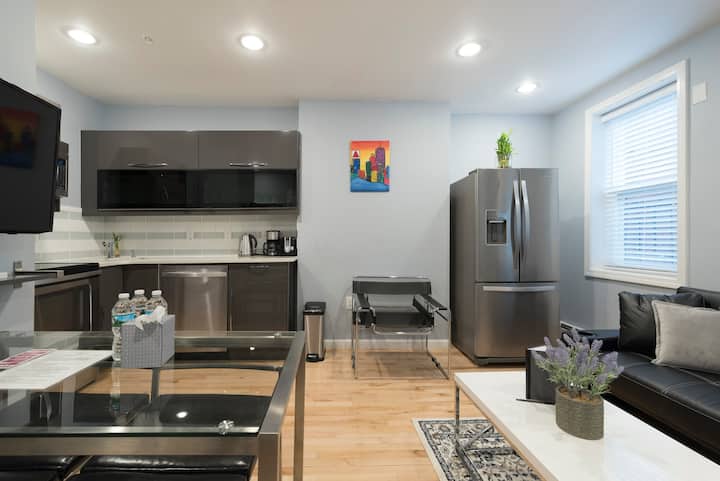 New 2nd Floor, 2br Downtown Boston - Boston Logan Airport (BOS)