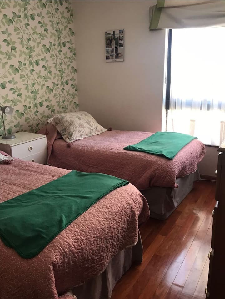 Habitación Doble En El Golf Con Baño Privado - Las Condes