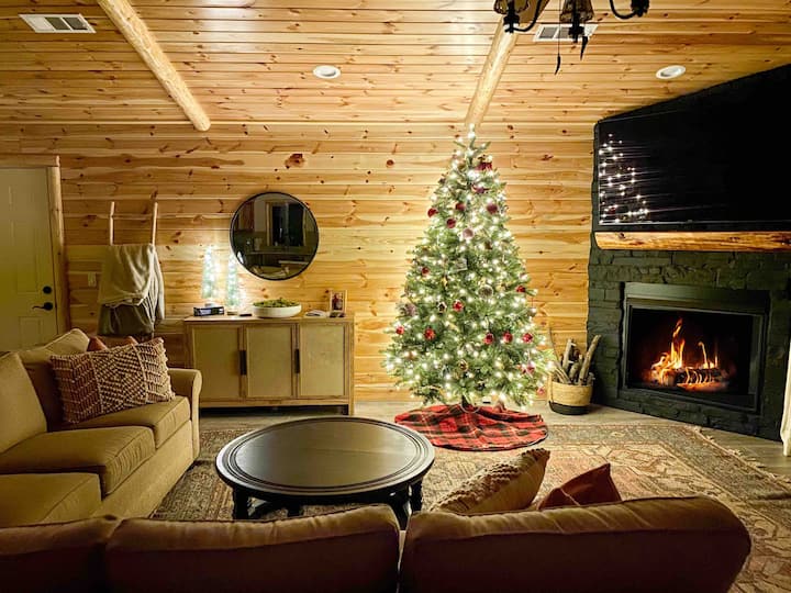 Modern, Rustic, Mountain Getaway! Evc•spa•fenced• - Big Bear Lake, CA