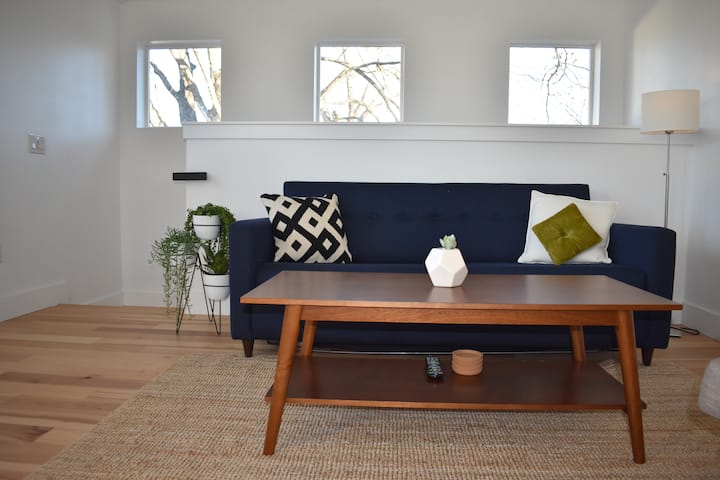 Holly Secret Get Away - Austin, TX