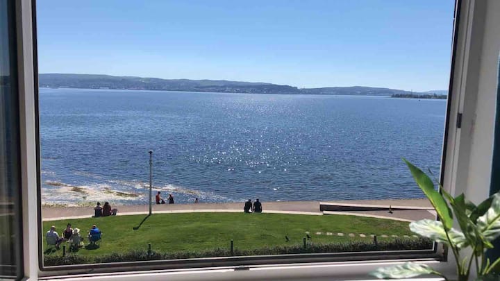 1 Bedroom Attic Flat On Helensburgh Seafront - Helensburgh