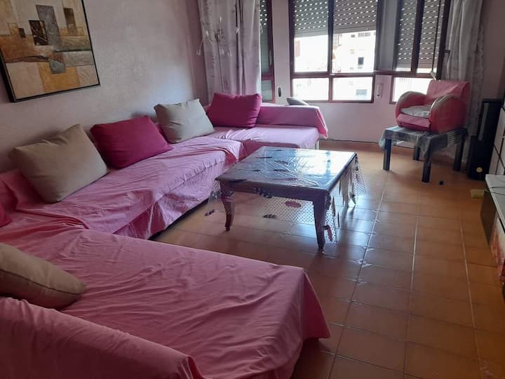 Baño Privado, Te, Amplia Y Con Claridad. Ascensor - Alicante