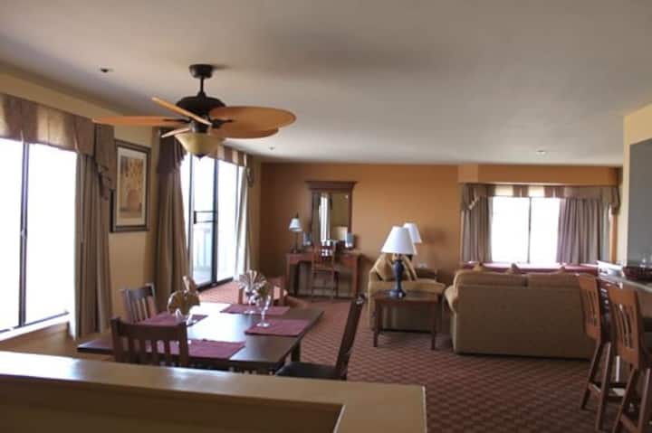 Monterey Peninsula Ideal Accommodation - Pacific Grove, CA