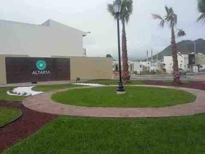 Casa Muy Cerca De La Alameda - Saltillo