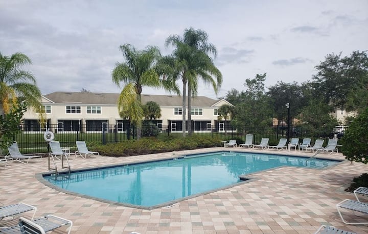 Wesley Chapel Entire Townhome - Wesley Chapel, FL