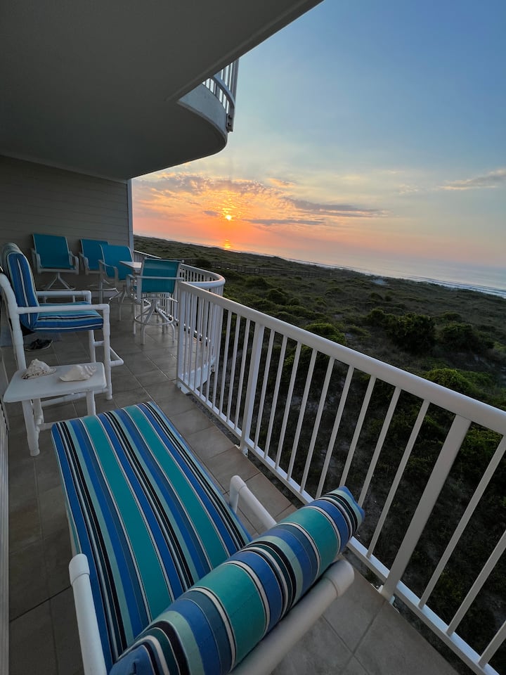 4 Bed Wrightsville Beachfront Condo - Wrightsville Beach, NC