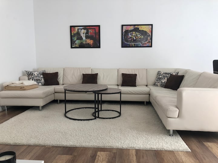 Moderne, Neue 66 Qm Wohnung - 2 Zimmer, Küche, Bad - Köln