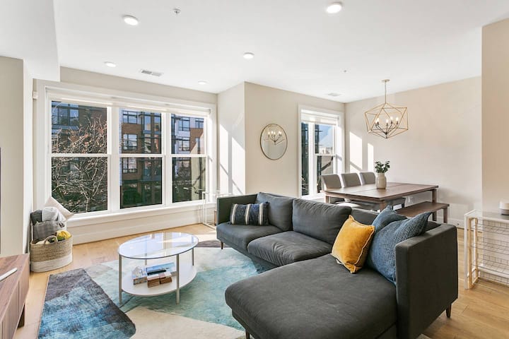 ★Modern 2 Br Condo 5 Min To Metro 1 Stop To U St.★ - Washington, D.C.