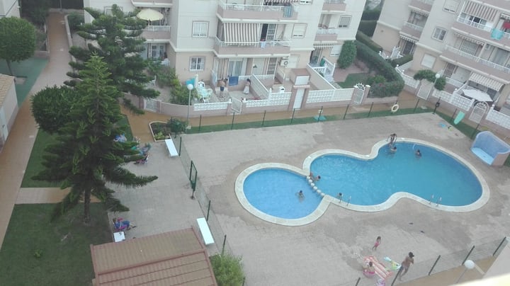 Apartamento Con Piscina - Torrevieja