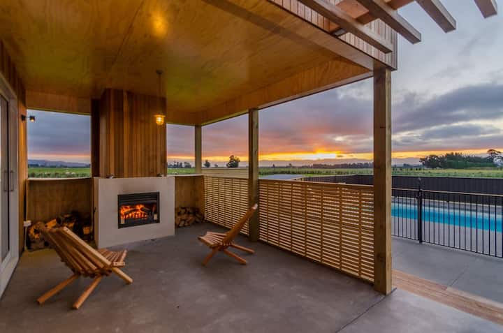 Martinborough Self-contained Wing In Luxury Home - Martinborough