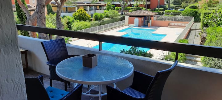 T2 Climatisé Avec Piscine , Coup De Cœur Assuré ! - Fréjus