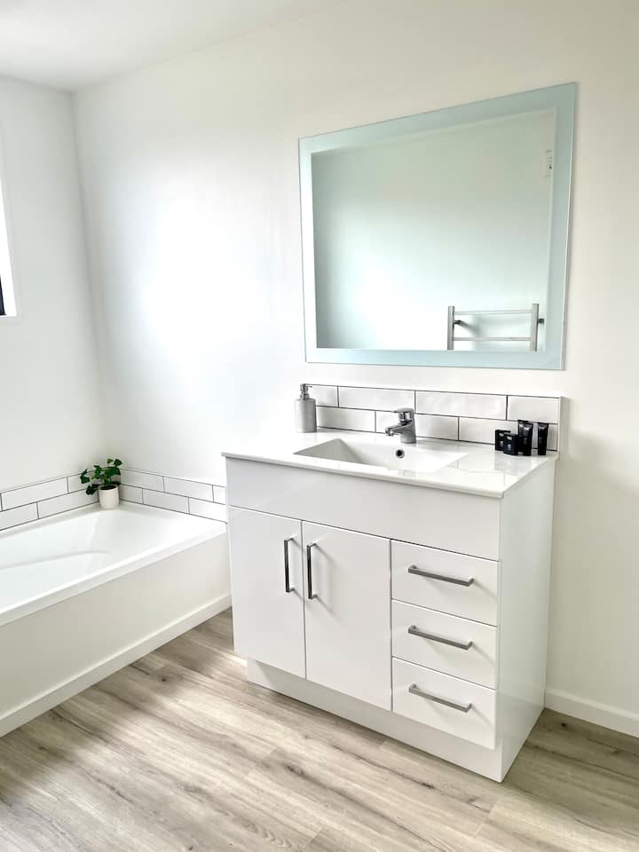 Christchurch 4bdrm Close To Hagley Park Riccarton - Governors Bay