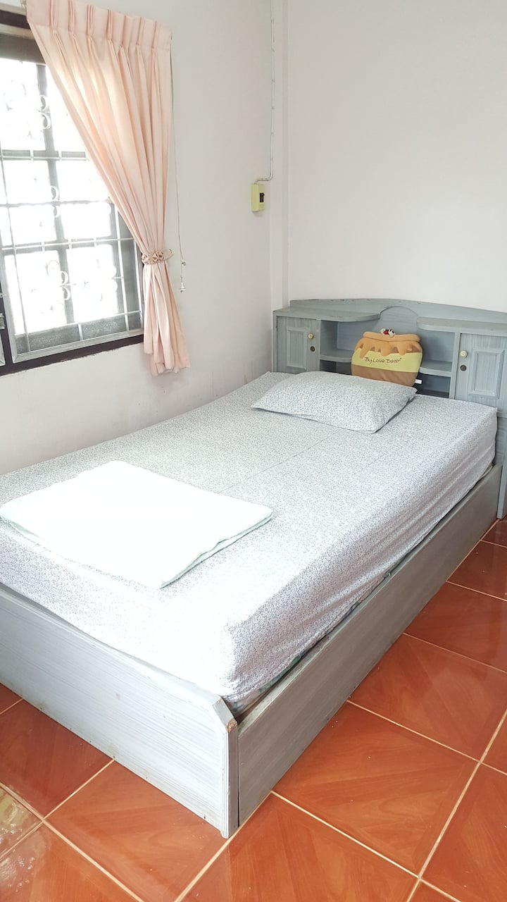 Bonny House @Sriracha - Si Racha