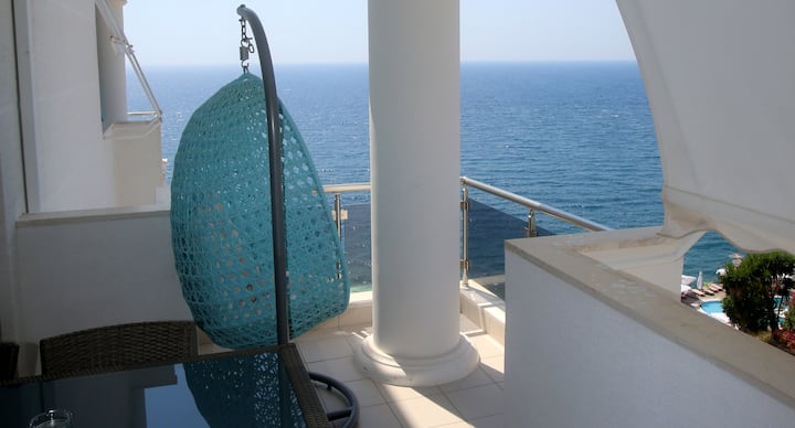 E.white Residence Luxury Sea Front 1 B/r Apartment - Sarandë