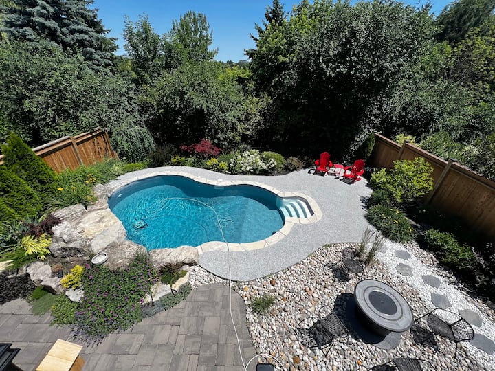 Heartful Family Retreats In A Reverie Suite - Oakville