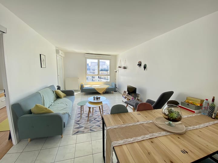 Sunny Apartement, 5 Min To Tgv Massy Palaiseau - ibis Styles Bourg La Reine