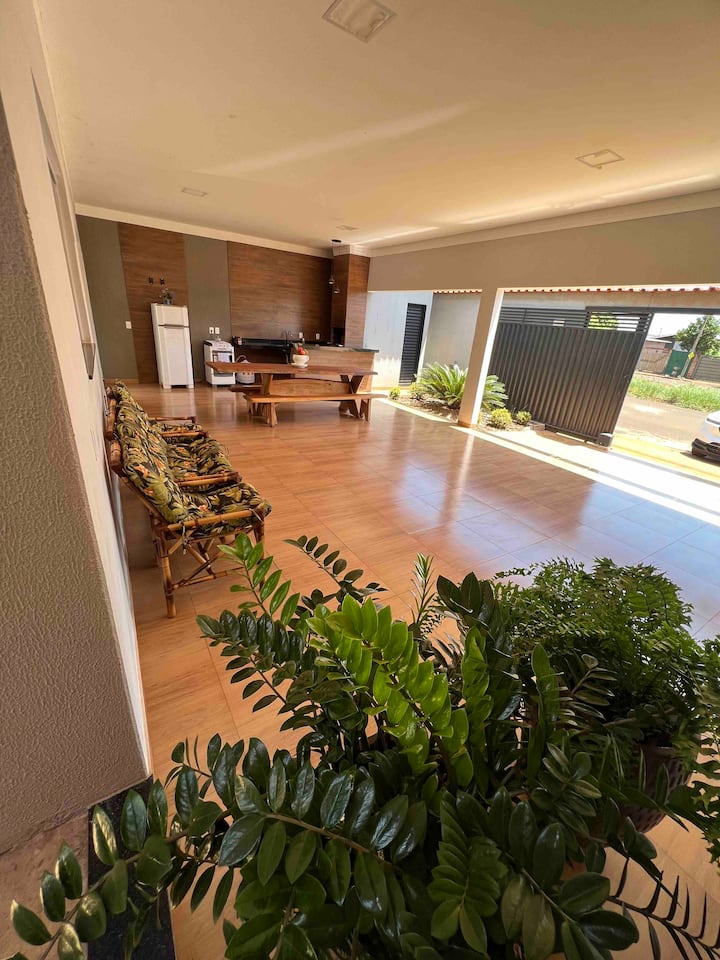 Casa Inteira, Confortável Com Churrasqueira - Rio Verde